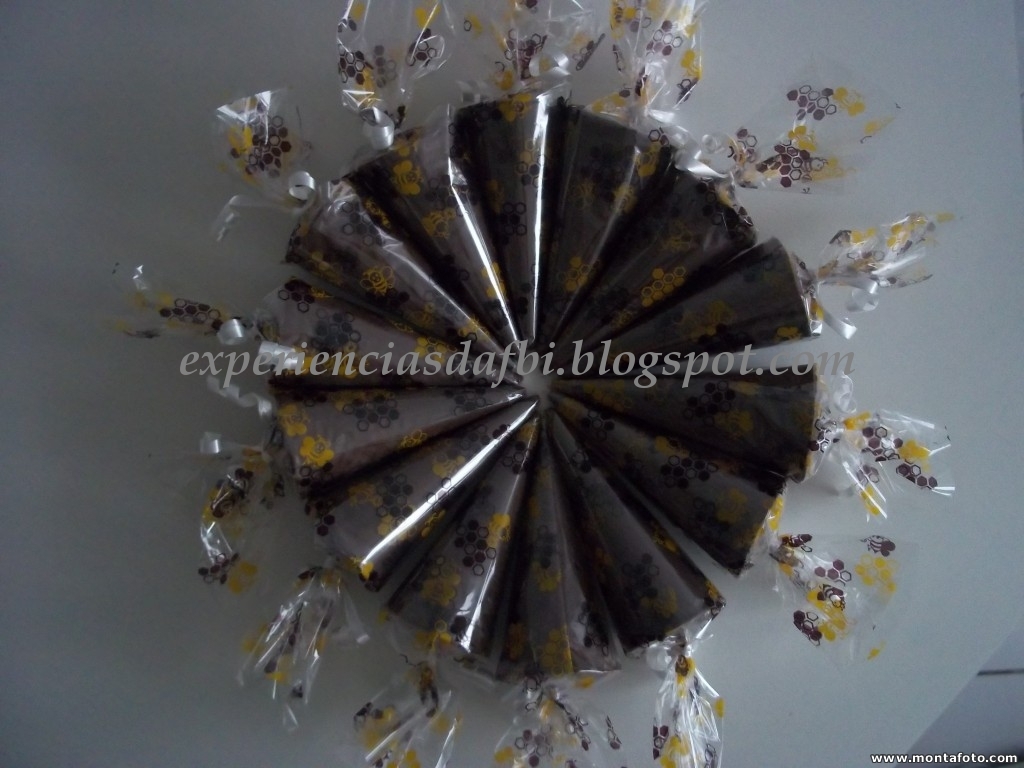 Receita de Cone Recheado com Falsa Trufa de Cereja por Fabi